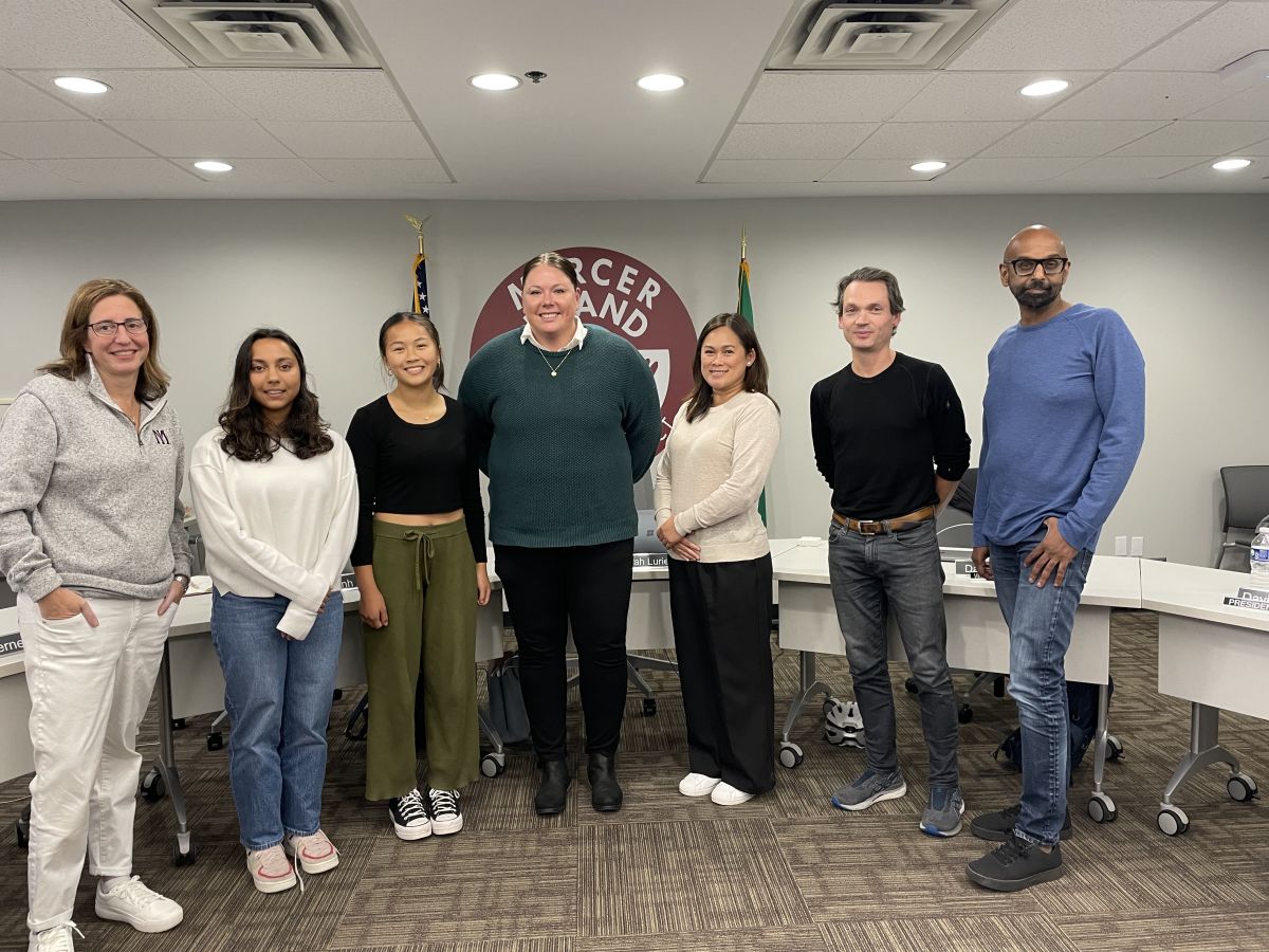 New MIHS Athletic Director Lindsey Blaine Introduced To School Board | News