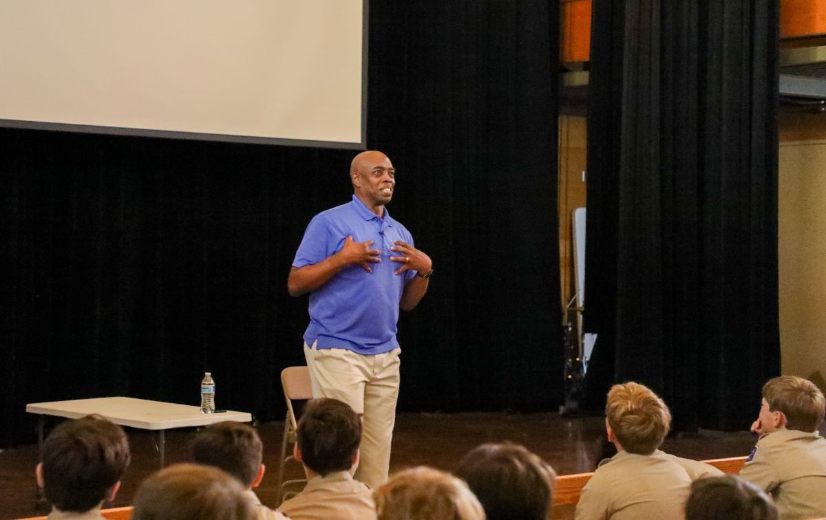 World Renowned Public Speaker, Mark Brown, Delivers Message of Kindness ...