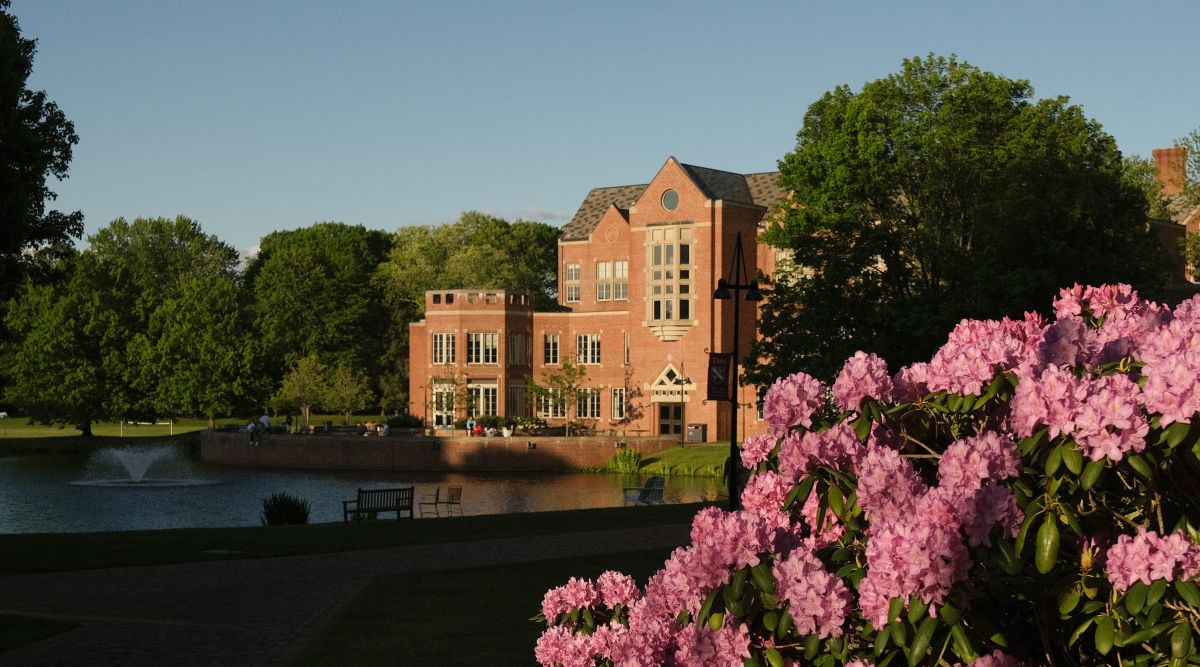 Emily Israel Pluhar ’96 Named to Board of Trustees | Featured