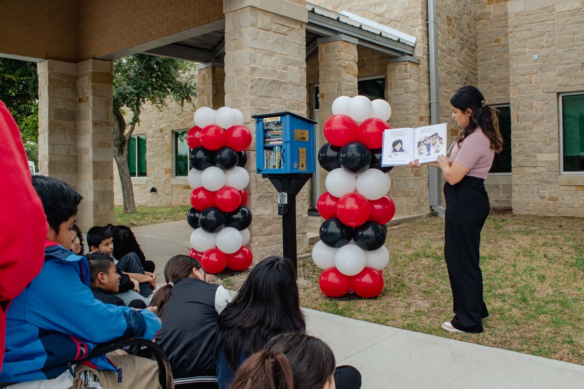 TEXAS YES Project and H-E-B unveil Little Locker at Baty ES | District ...