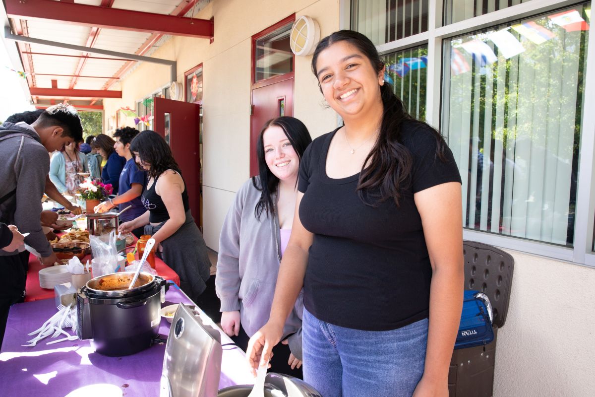 High School Students Celebrate Hispanic Heritage History Month | News ...