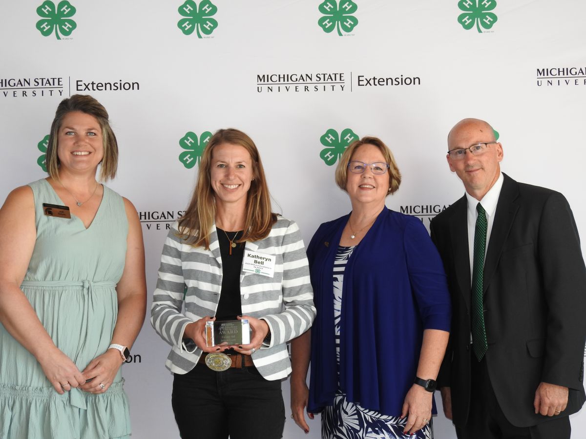 Bowers Farm Manager, Kate Bell, Wins 4-H Award | News Posts page
