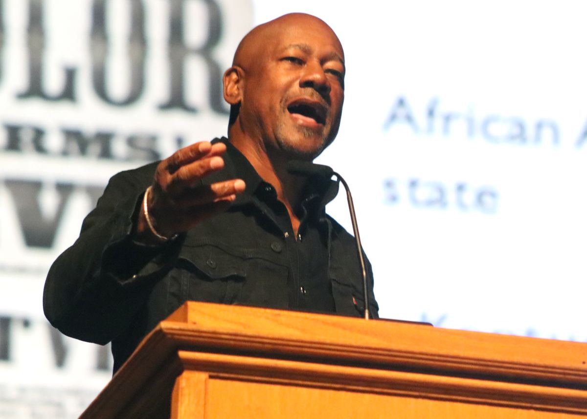 Frank X Walker Creative Arts Festival features visits to DISD schools ...