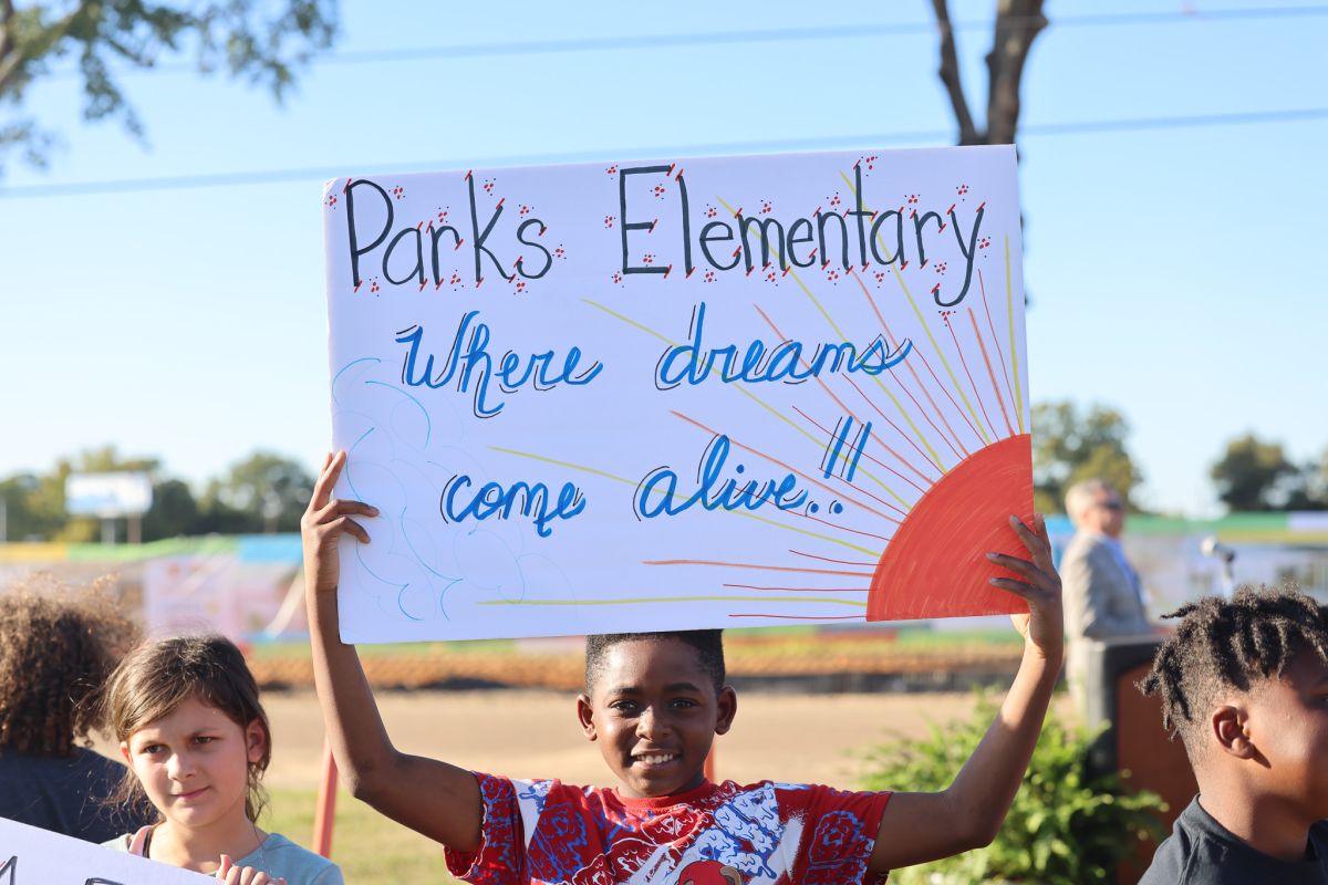 TISD Hosts Groundbreaking Ceremony for Parks Elementary | News Details
