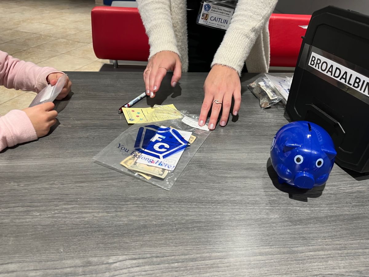 Now that makes cents: School banking program at BPES kicks off students ...