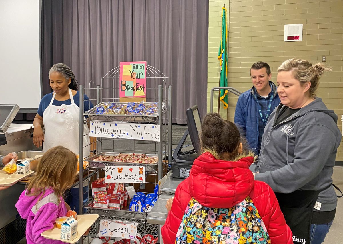 Breakfast Program Expands to Additional Schools | News Article