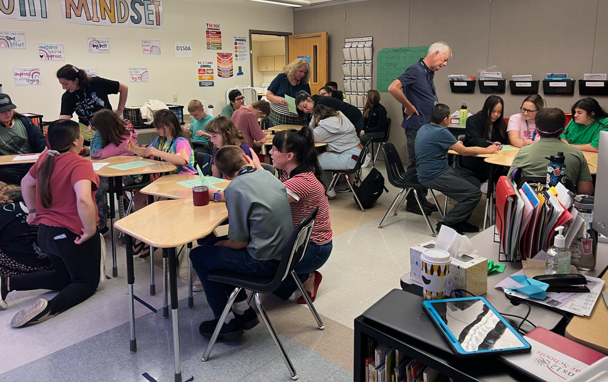 Paraprofessionals elevate students at MRHS | News Details