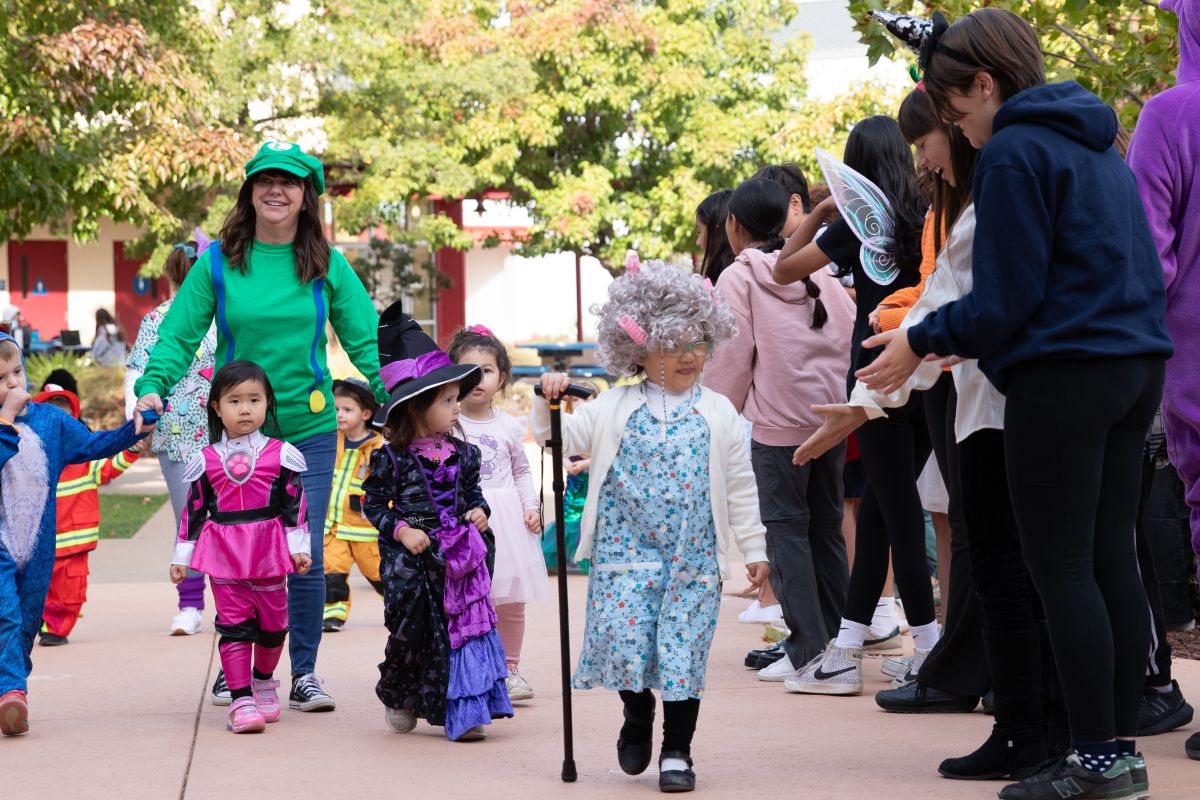 Oakwood Celebrates Halloween | News Details