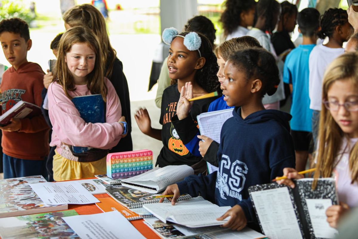 NGO Fair Connects Students with Local and Global Change-Makers | ICS News