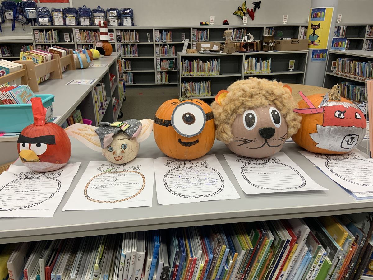 Story Book Pumpkin Patch! | News Article - Cougar Ridge Elementary School