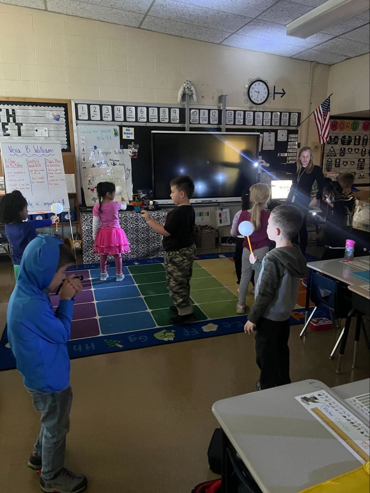 Students at Taft take a look at the Moon in all its phases | News Story