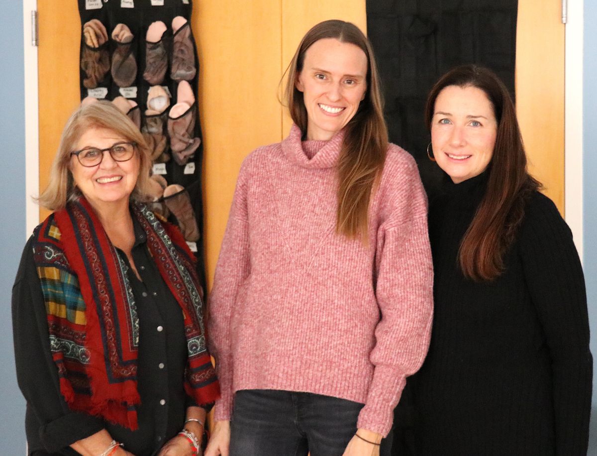 A Mesmerizing Morning with Artist Field Kallop ’00 | Alumnae News Details