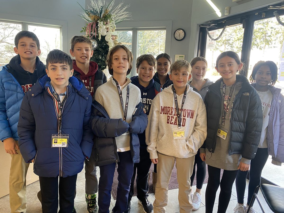 Jackie Forte's 6th Grade Advisory Volunteers at Food Pantry ...