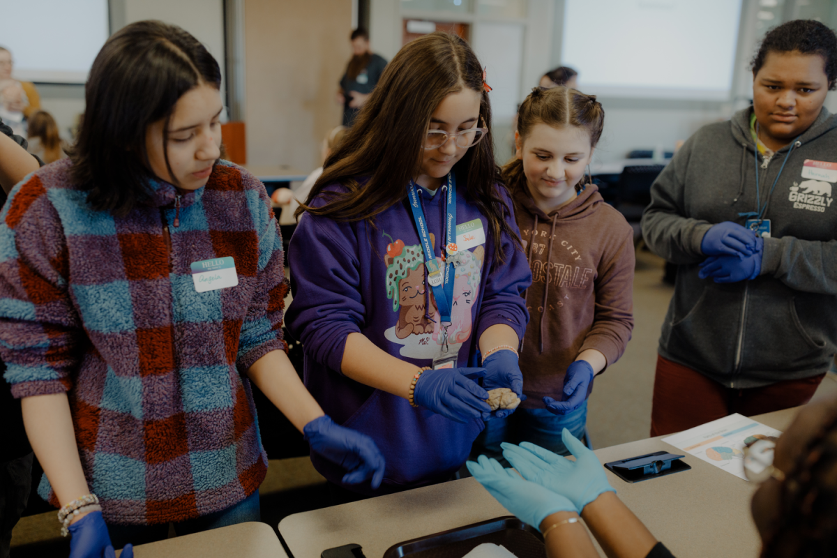 Franklin Middle School TSA Students Tour PNWU | Post Details