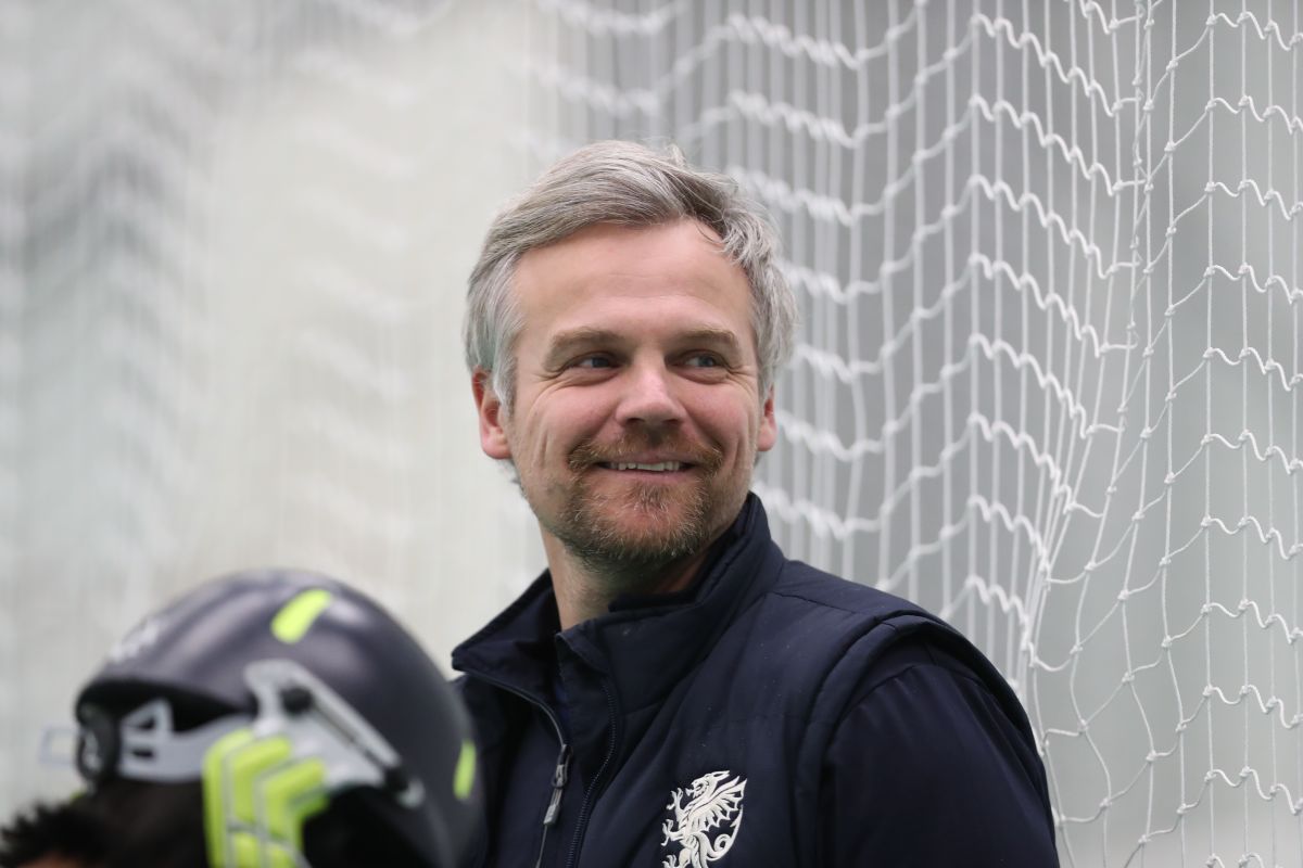 James Hildreth visits Somerset Disabled Cricket Team | News Details