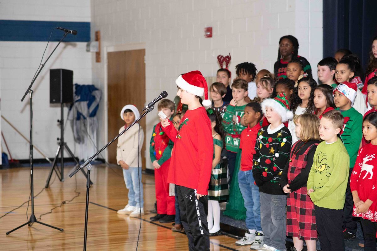Royal Elementary School Winter Concert and Art Show | News Details