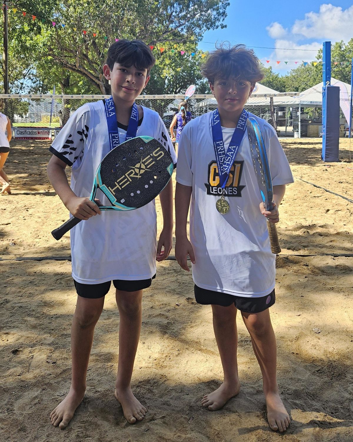 CSILEONES - Campeones de la PRHSAA en Beach Tennis | Details