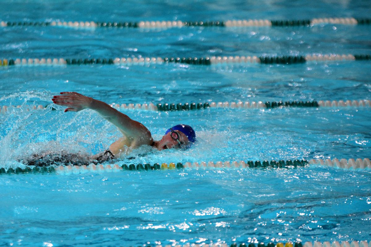 FHS Boys Swim Team Takes First Place at Brazoswood Invitational; Kk ...