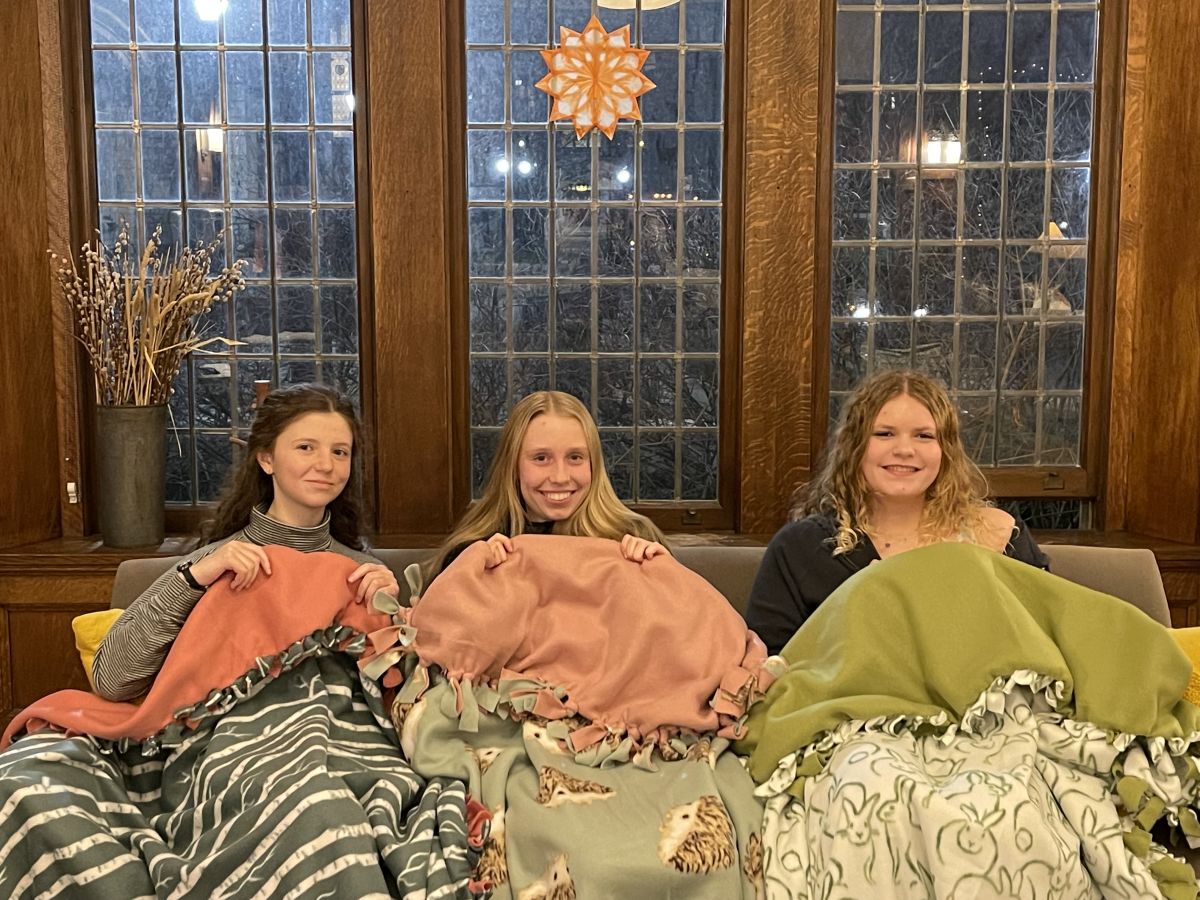 Blanket Making in the READY Center | News Details