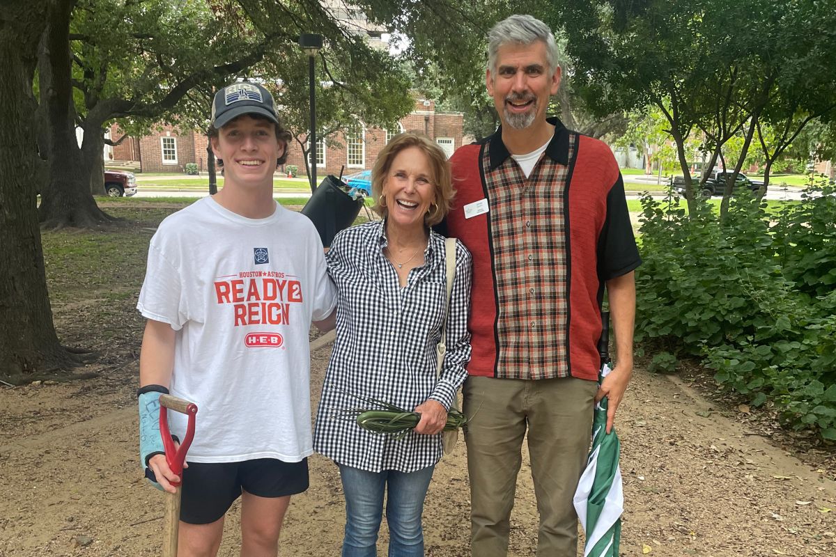 The Benefits of Service Projects for Students | The Post Article