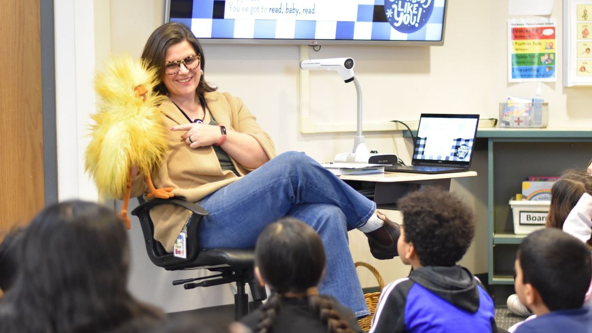 "Book" the Chicken Delights Students | News Article - Sunset Elementary School