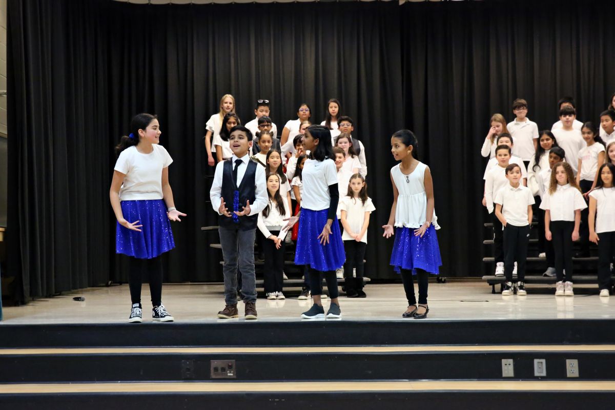 Fifth Grade Concert | News Article - Cascade Ridge Elementary School