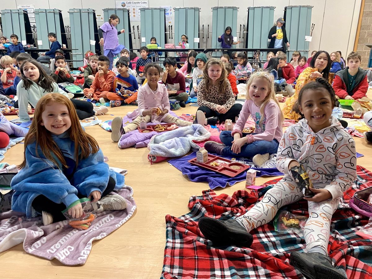 Schoolwide Reward! | News Article - Cascade Ridge Elementary School