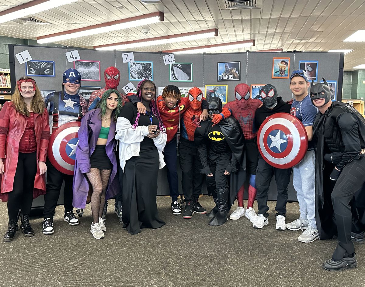 William Floyd Elementary Students Visit WFHS Library For Superhero ...