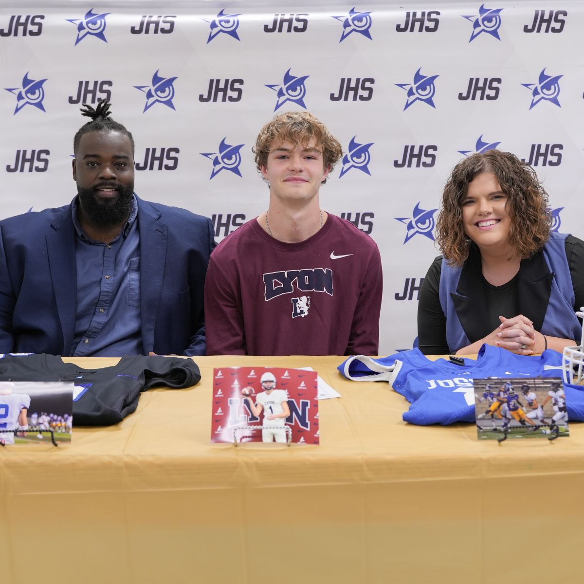 JHS football student-athlete signs NLI | Joshua ISD News Details