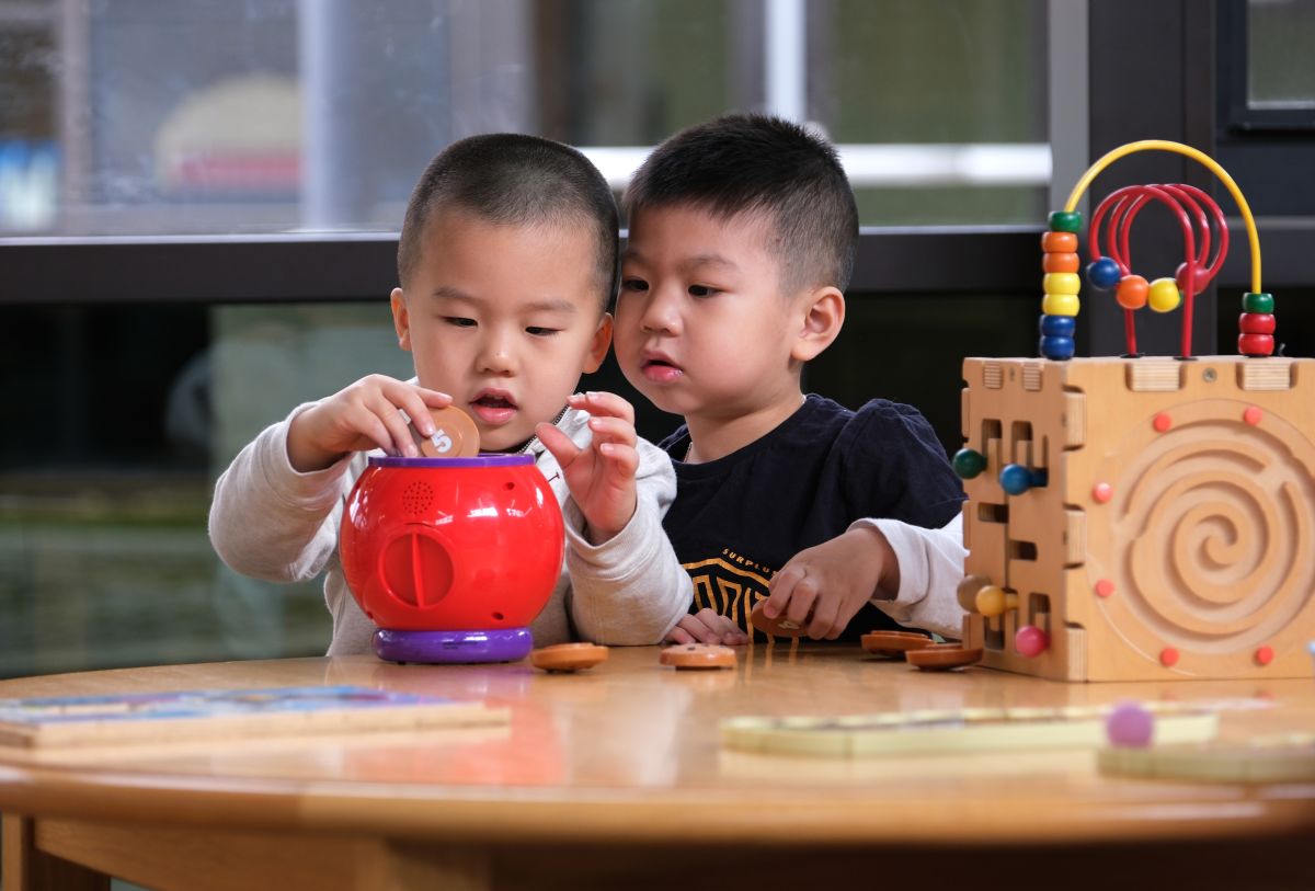 A Visit to the Math Center | District News Articles