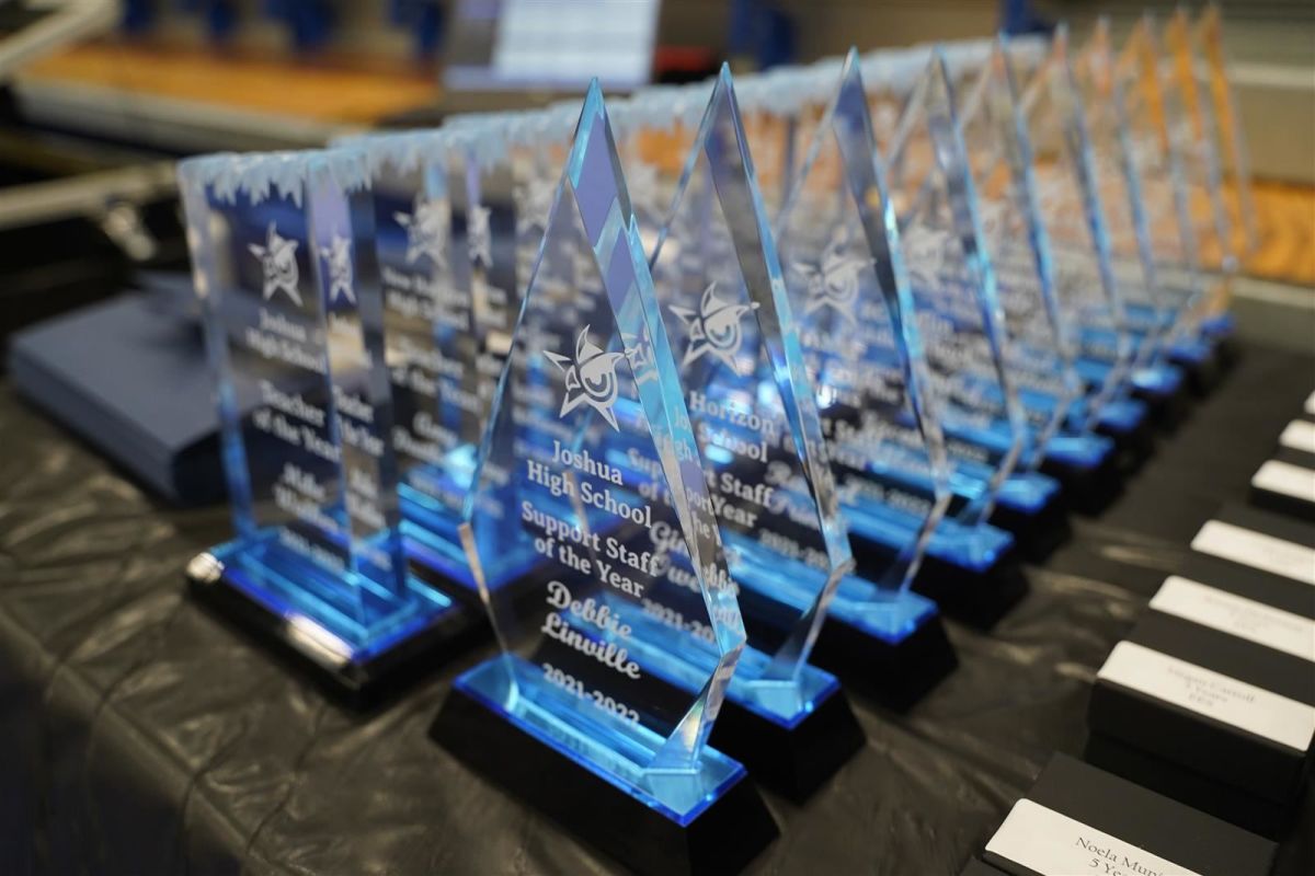 Staff Appreciation Banquet and Auction Recognizes Employees | Joshua ...