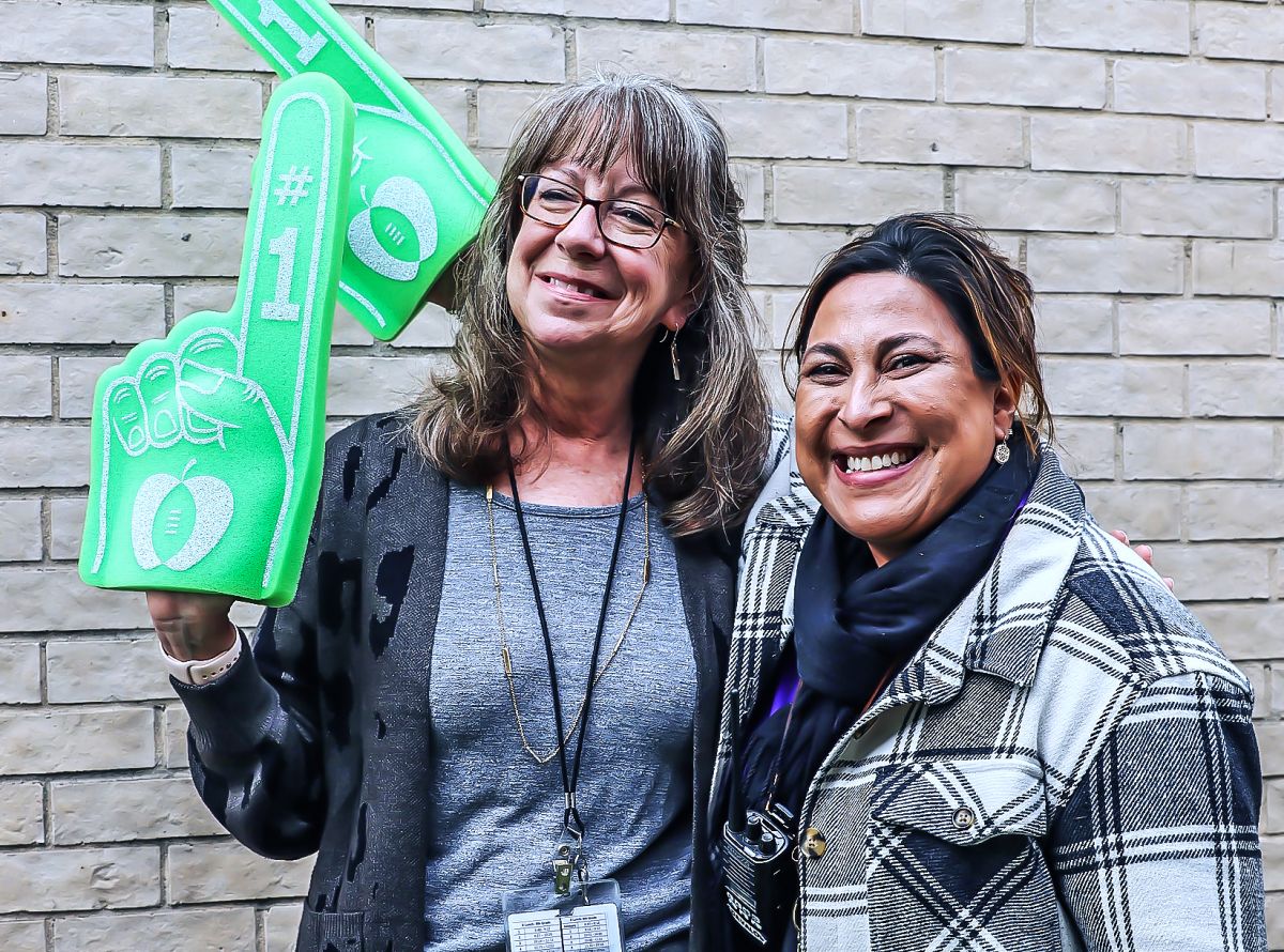 Spring Oaks Middle honored by Houston Loves Teachers | Featured News
