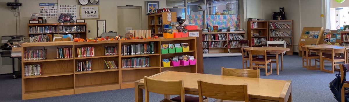 Libraries / Media Center - Roadrunner Elementary School