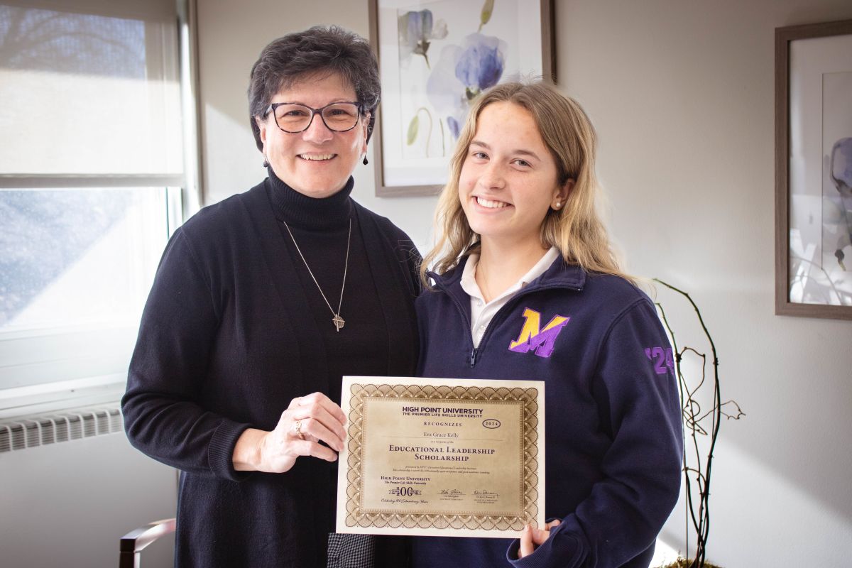 Eva Kelly '24 Awarded High Point University Scholarship from President ...
