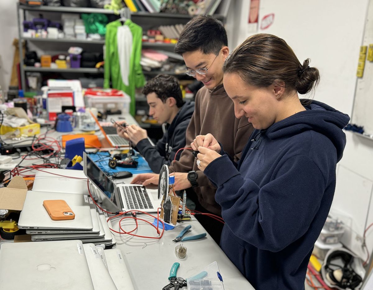 Students Get Creative in Autonomous & Mobile Robotics Course ...