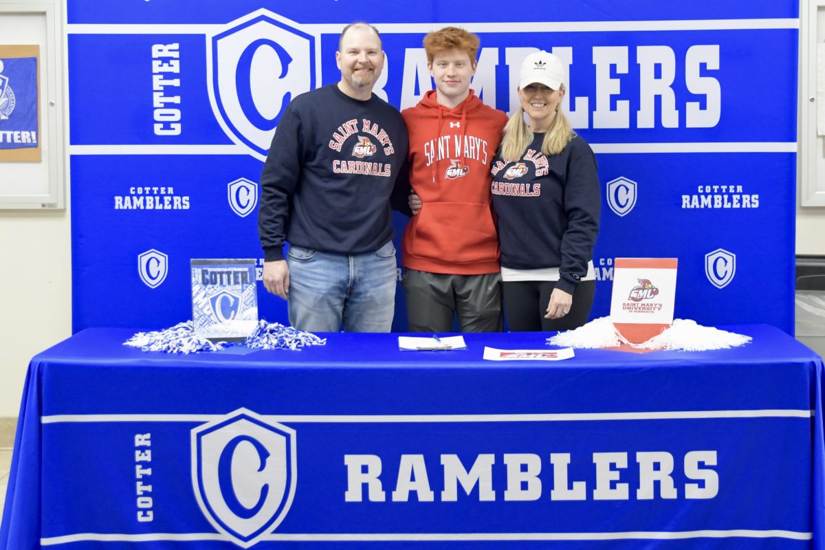 Cada Commits to Saint Mary's University | article - Cotter Schools