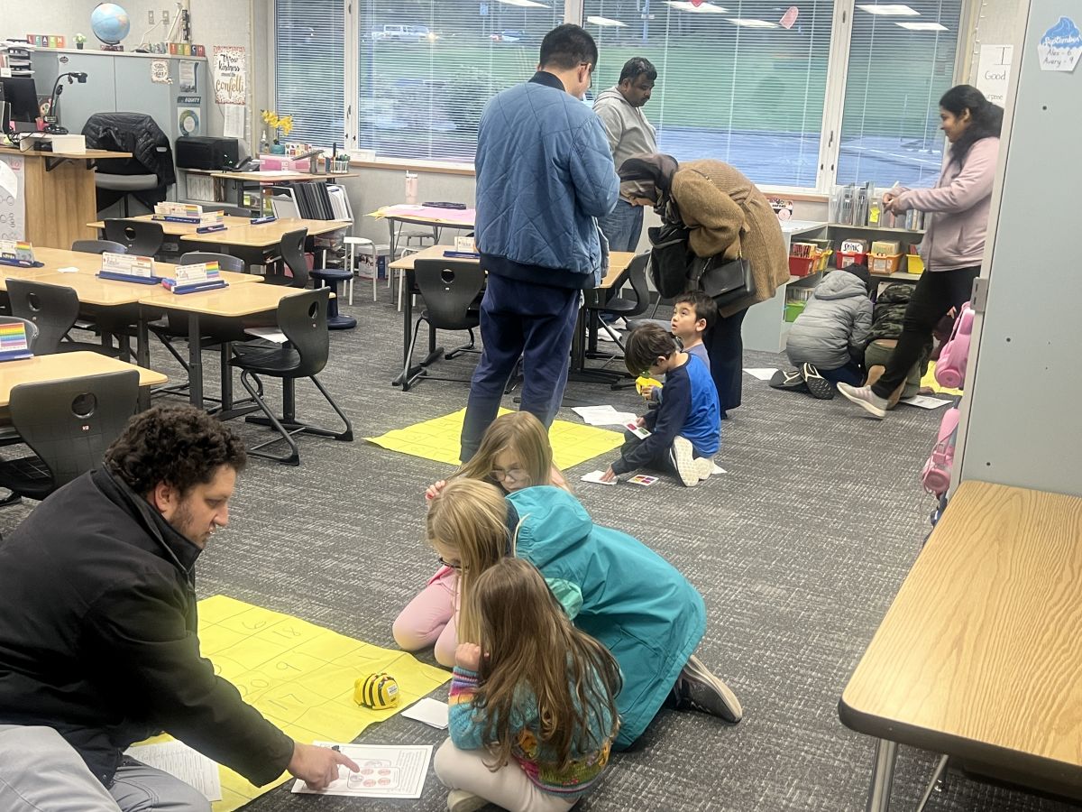 Families Have Prime Time Fun at Math Game Night | News Article - Discovery Elementary School