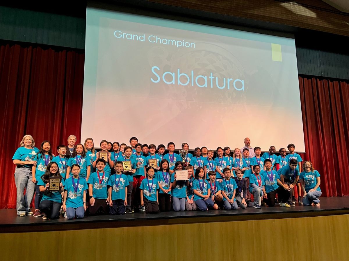 Sablatura Middle School crowned Quiz Bowl Grand Champion | Pearland ISD ...