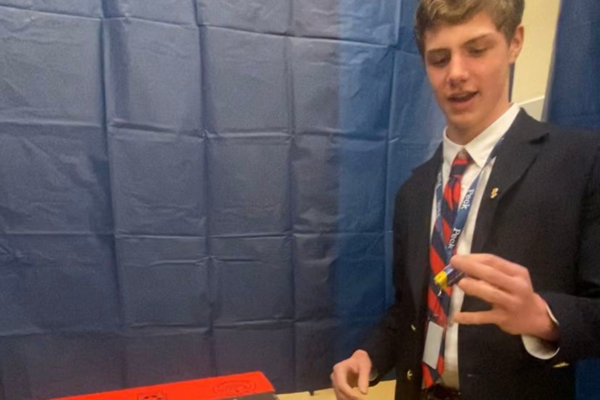 Peck Eighth Graders Craft Cutting-Edge Escape Room in Art and Tech ...