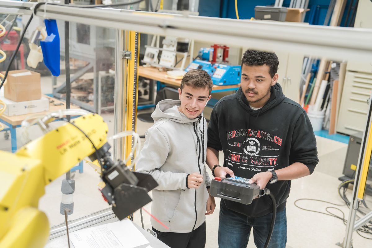 Green and Blue Event - Career and Technical Education Programs