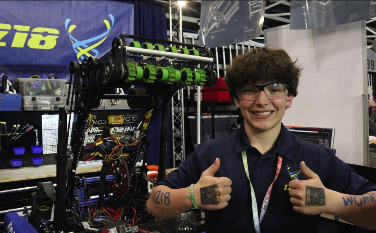 Team 1218 Qualifies for Worlds with Swift | News Stories - SCH