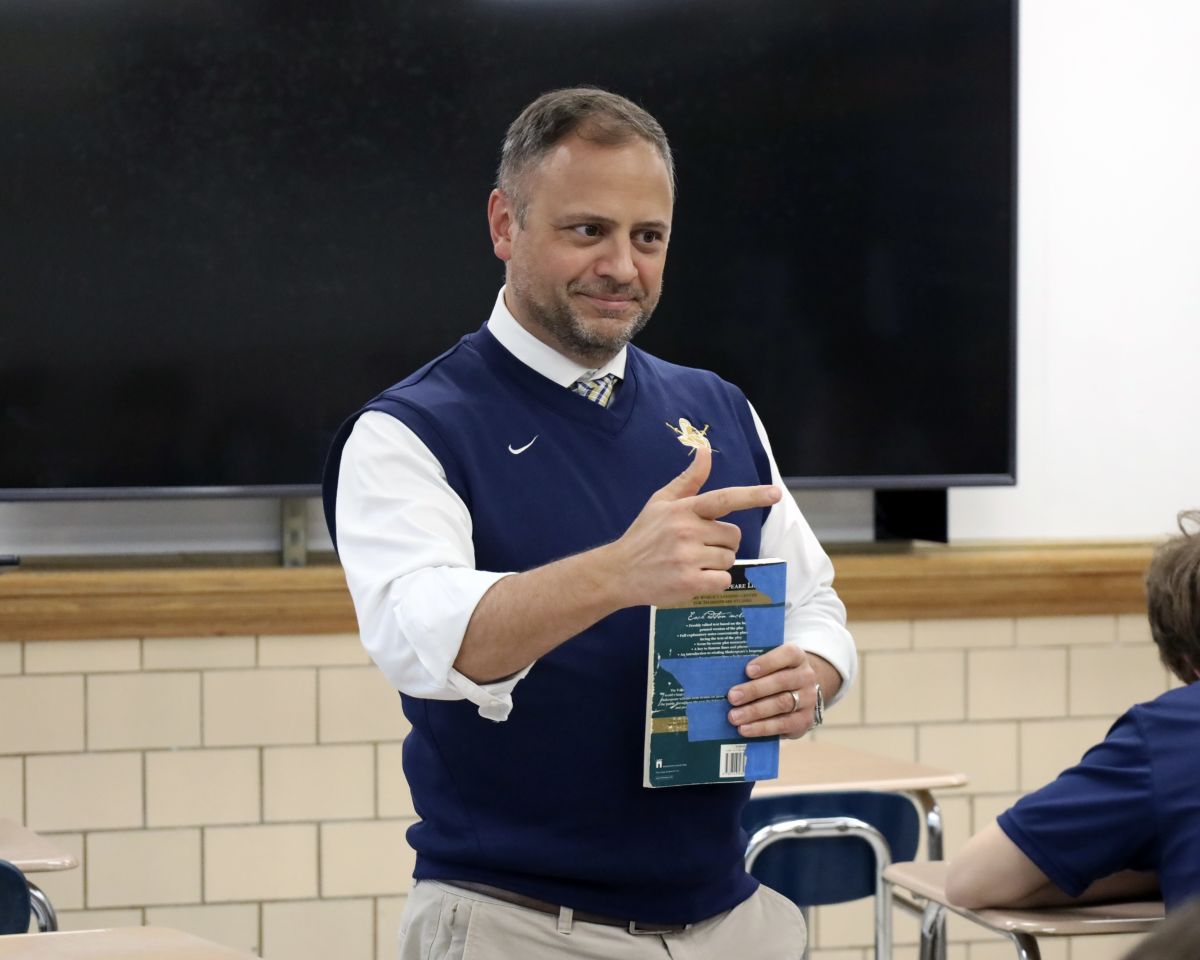 Paul Cumbo '97 signs book deal with national publisher; his fifth title ...