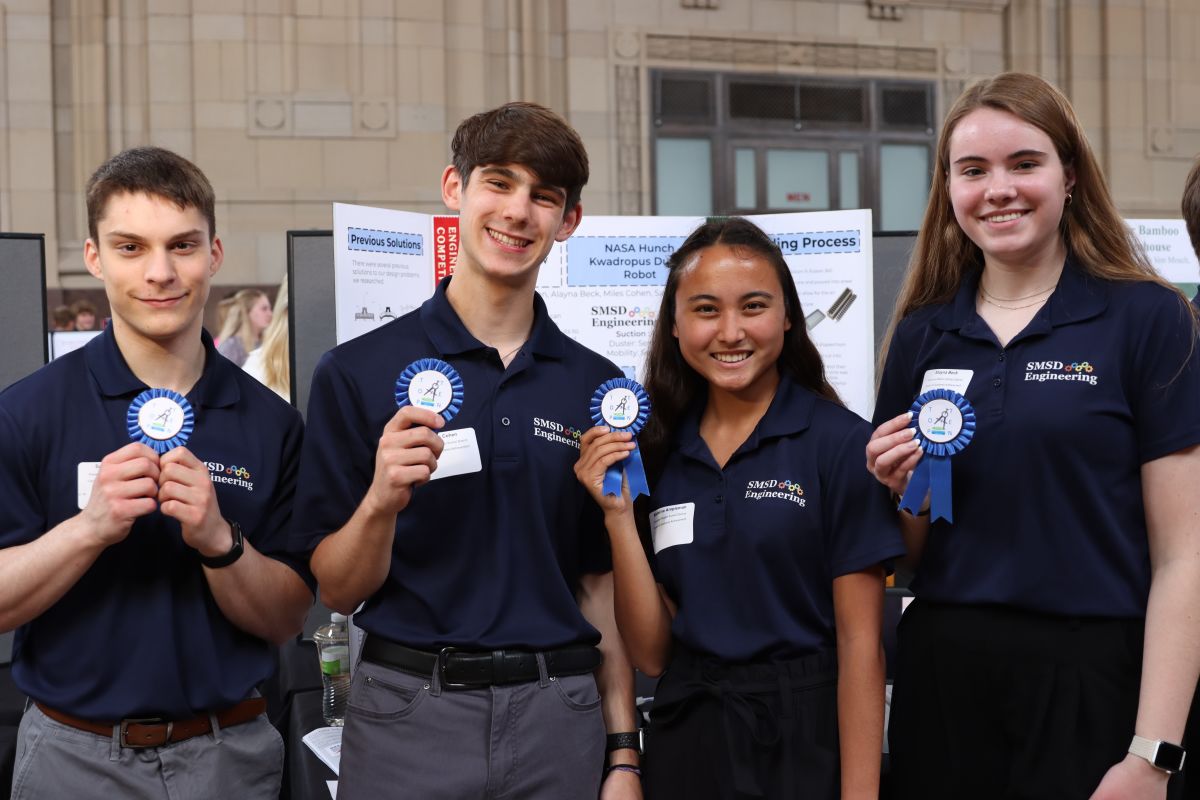SMSD Students Showcase Lunar Modules at PLTW Senior Showcase | News Archive Details