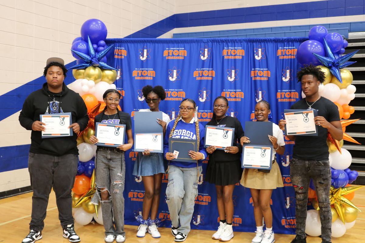 Sol. C. Johnson High School Hosts 2nd Annual Decision Day | News ...