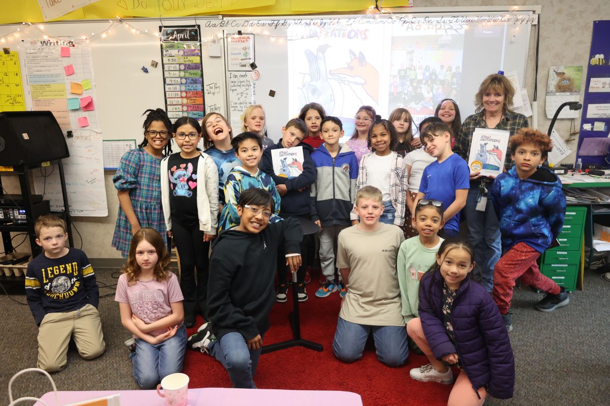 Eagleside 4th Graders Publish a Book | News Details - Eagleside Elementary