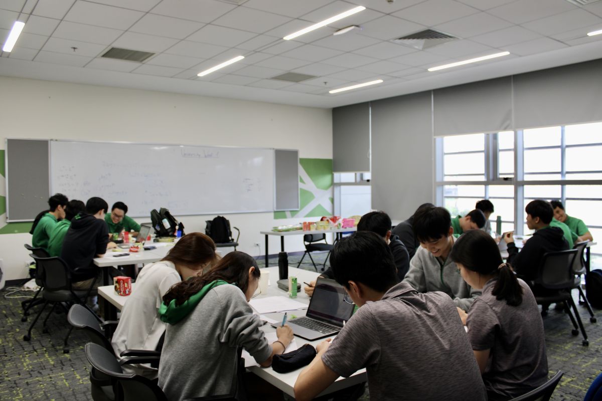 Concordia Mathletes Compete in Global Math Competition | Post
