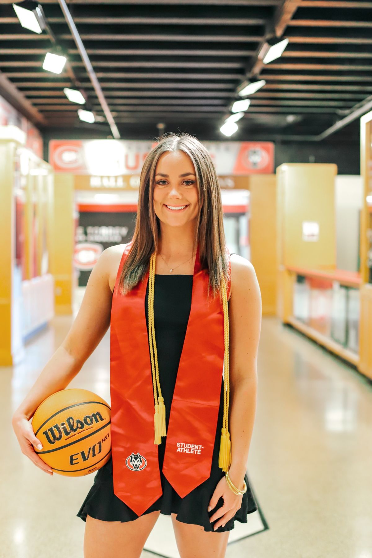 Vanzant named head girls' basketball coach | article