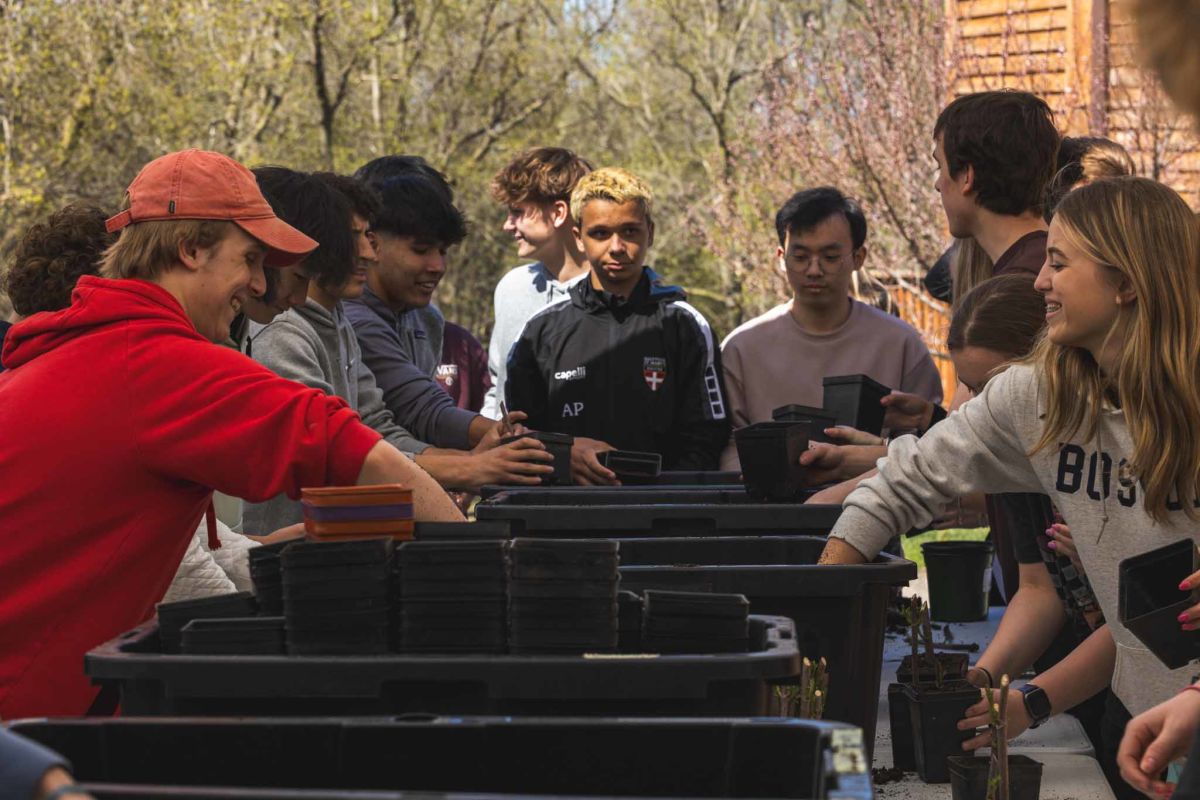 SSM Students Visit Organic Compound | News