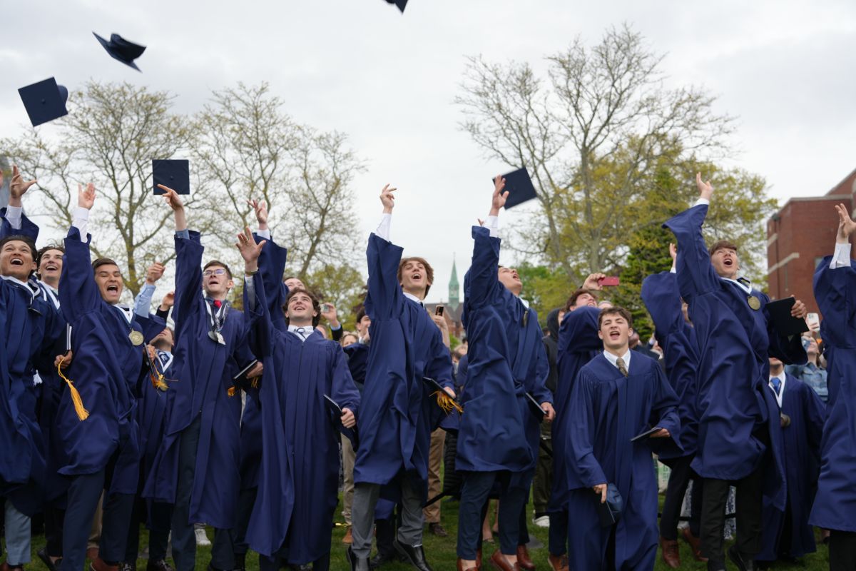 Commencement Captures Graduates' Unique Durability | Details