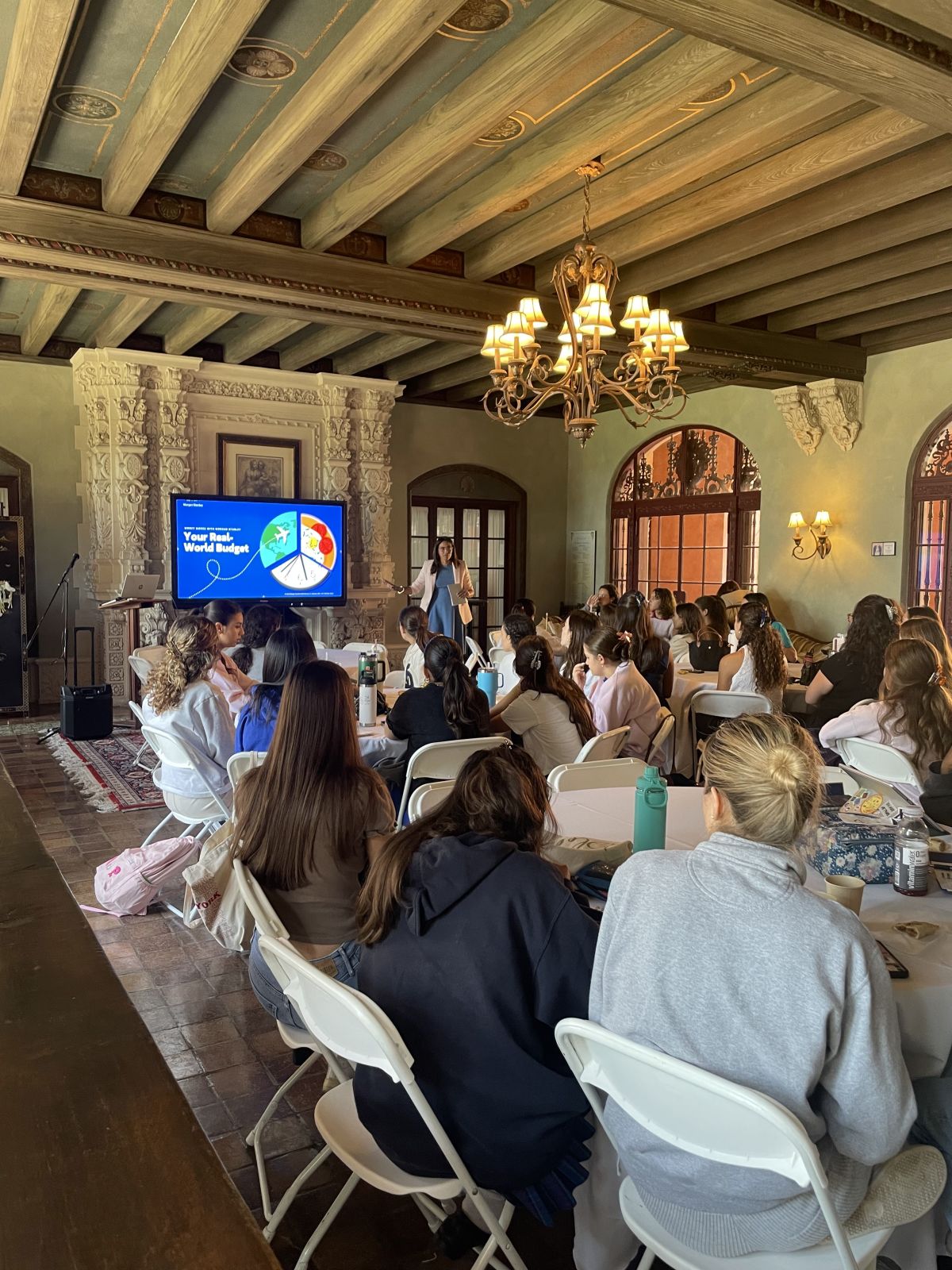 Senior Seminar Series | Dynamic Post Page